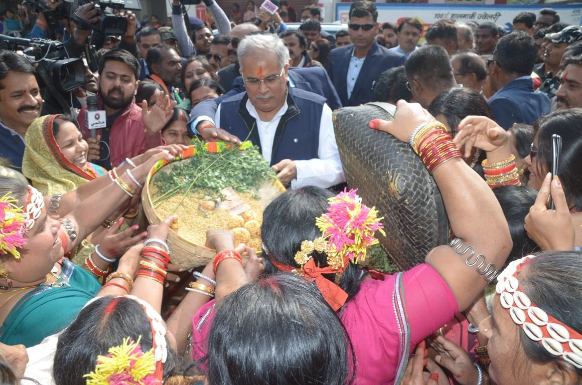 विशेष लेख : छत्तीसगढ़ के लोक तिहार: दान की महान संस्कृति का परिचायक ...